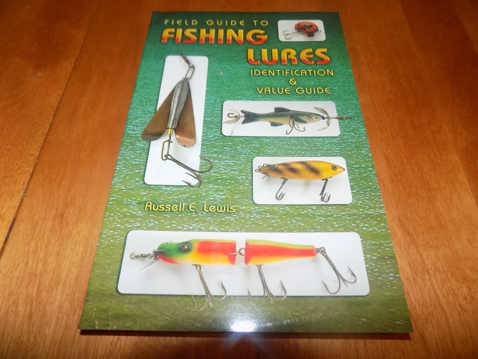FISHING LURES Antique Fish Lure Collector Collecting Antiques Fisherman ...