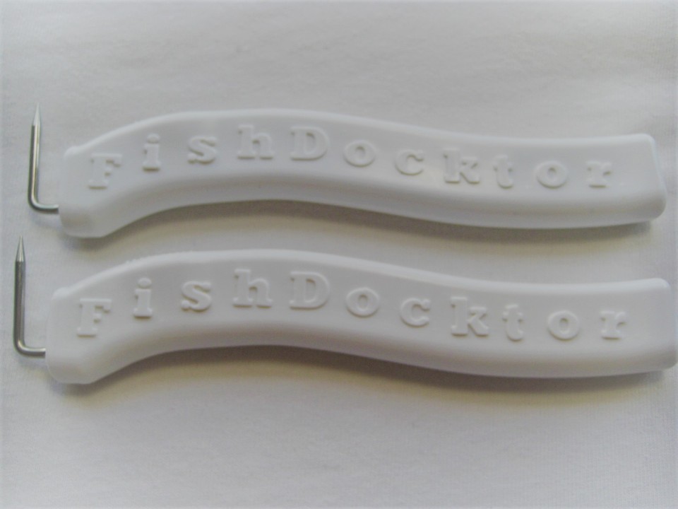 Lot of 12 Wholesale Fishing Hunting Dealer (2) Pack Fish Docktor ...