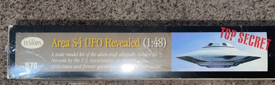 Testors 578X 1:48 Area 51 UFO Grey Alien Figure Model Kit 75611057637| eBay