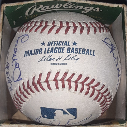 1982 Milwaukee Brewers World Series TEAM SIGNED AUTOGRAPHED MLB ...