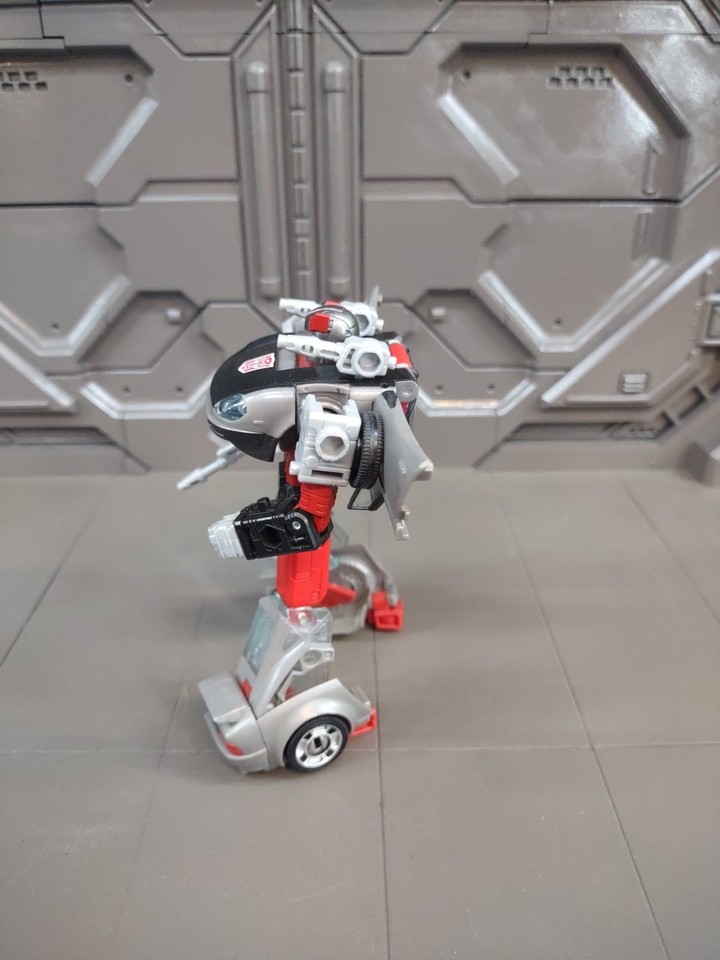 Transformers Earthrise Bluestreak READ!! | eBay