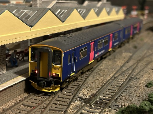 DCC Sound Bachmann Class 150/2 In FGW Plain Blue Livery OO Gauge | eBay UK