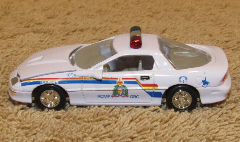 1998 RCMP Royal Canadian Mounted Police Camaro Z-28 Racing Champions ...