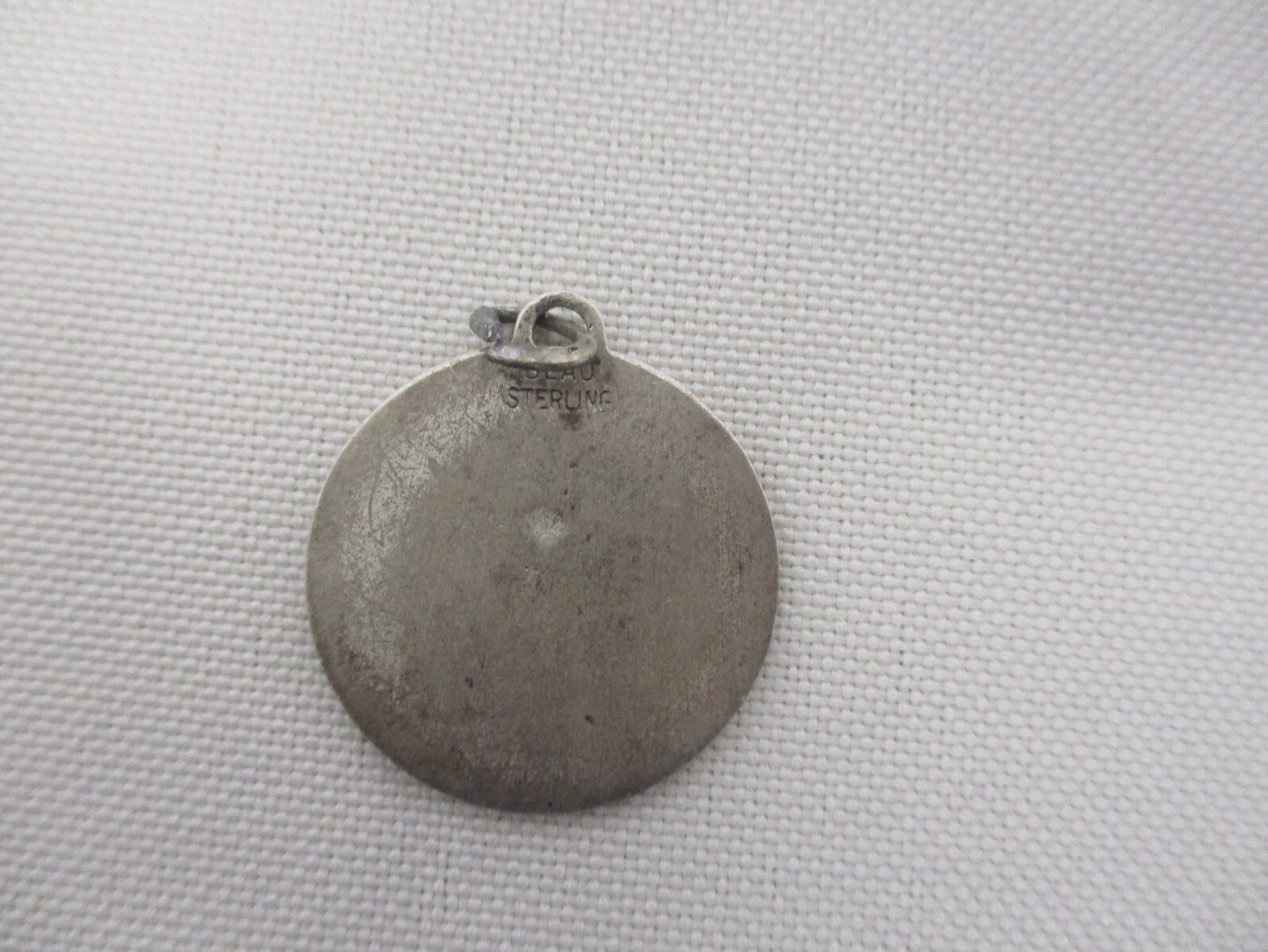 VINTAGE BEAU STERLING SILVER HOLY COMMUNION CHARM - Gem