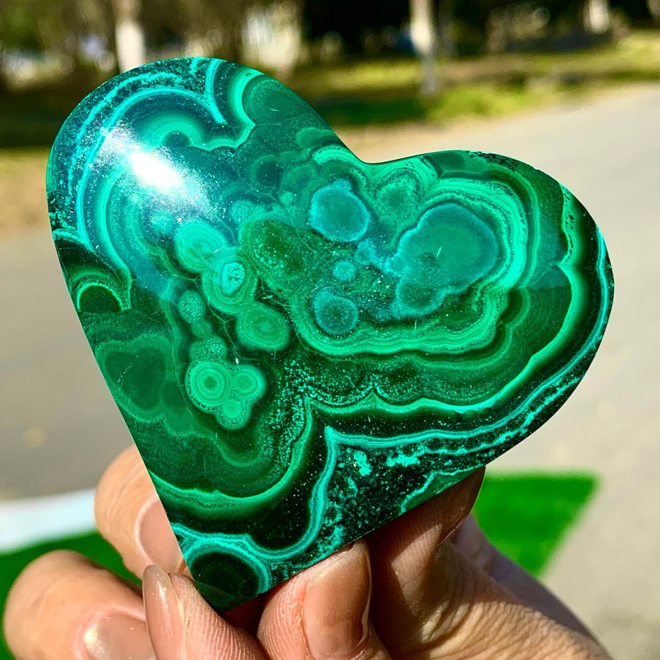 138G Natural glossy Malachite heart shape cluster rough mineral sample ...