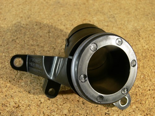 GENUINE LAND ROVER BOTTOM RADIATOR HOSE CONNECTOR LR4 RANGE ROVER SPORT ...