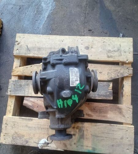 2001-2006 BMW 325i Rear Differential Carrier Assembly Automatic exc. Xi ...