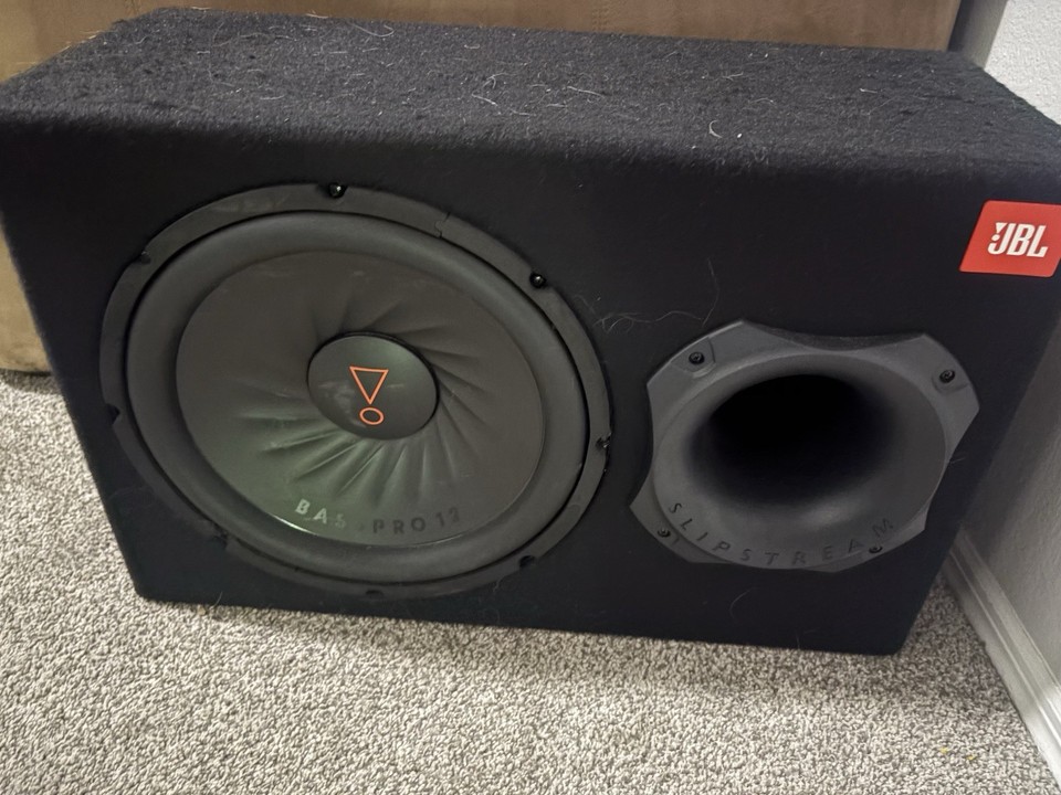 Open Box JBL BassPro 12 Ported Powered subwoofer with 12" sub (no Wires ...