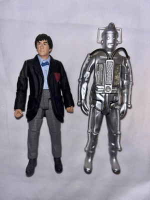 Doctor Who 2nd Doctor Cyberman Tomb of the Cybermen Character Loose ...