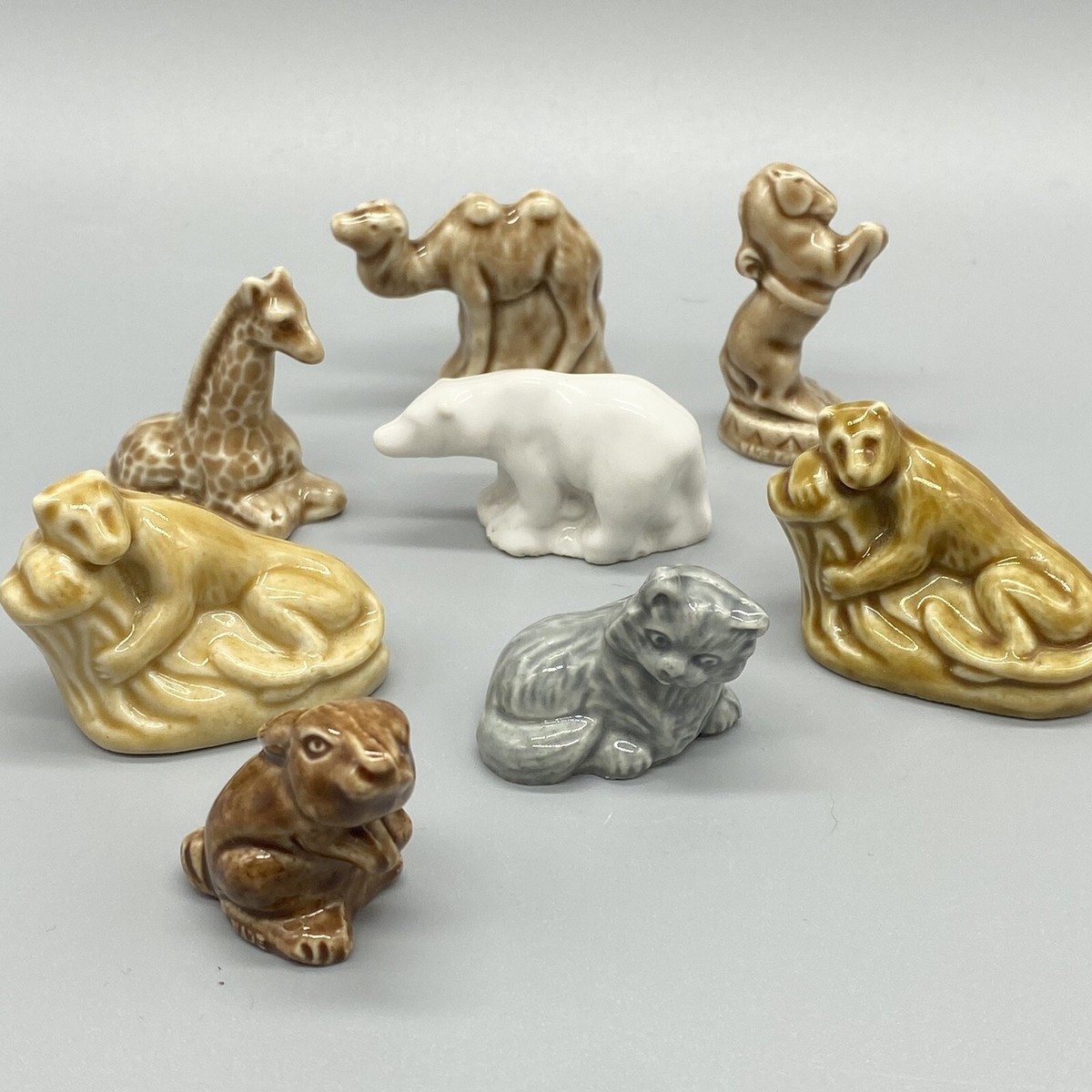 Red Rose Tea Figurines Extensive Collection Of Wade Whimsies From The