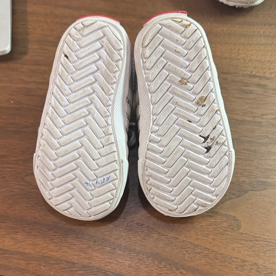 K-Swiss Kids White Sneakers with Red and Blue Logo | eBay