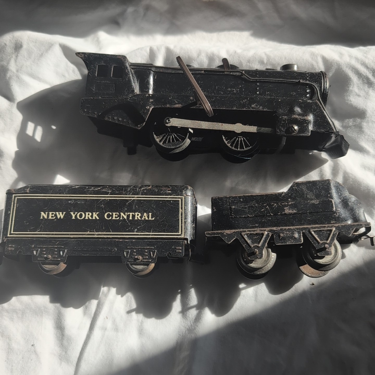 MARX O-4-O STEAM ENGINE WITH NEW YORK CENTRAL TINTENDER Lot Of 3 ...