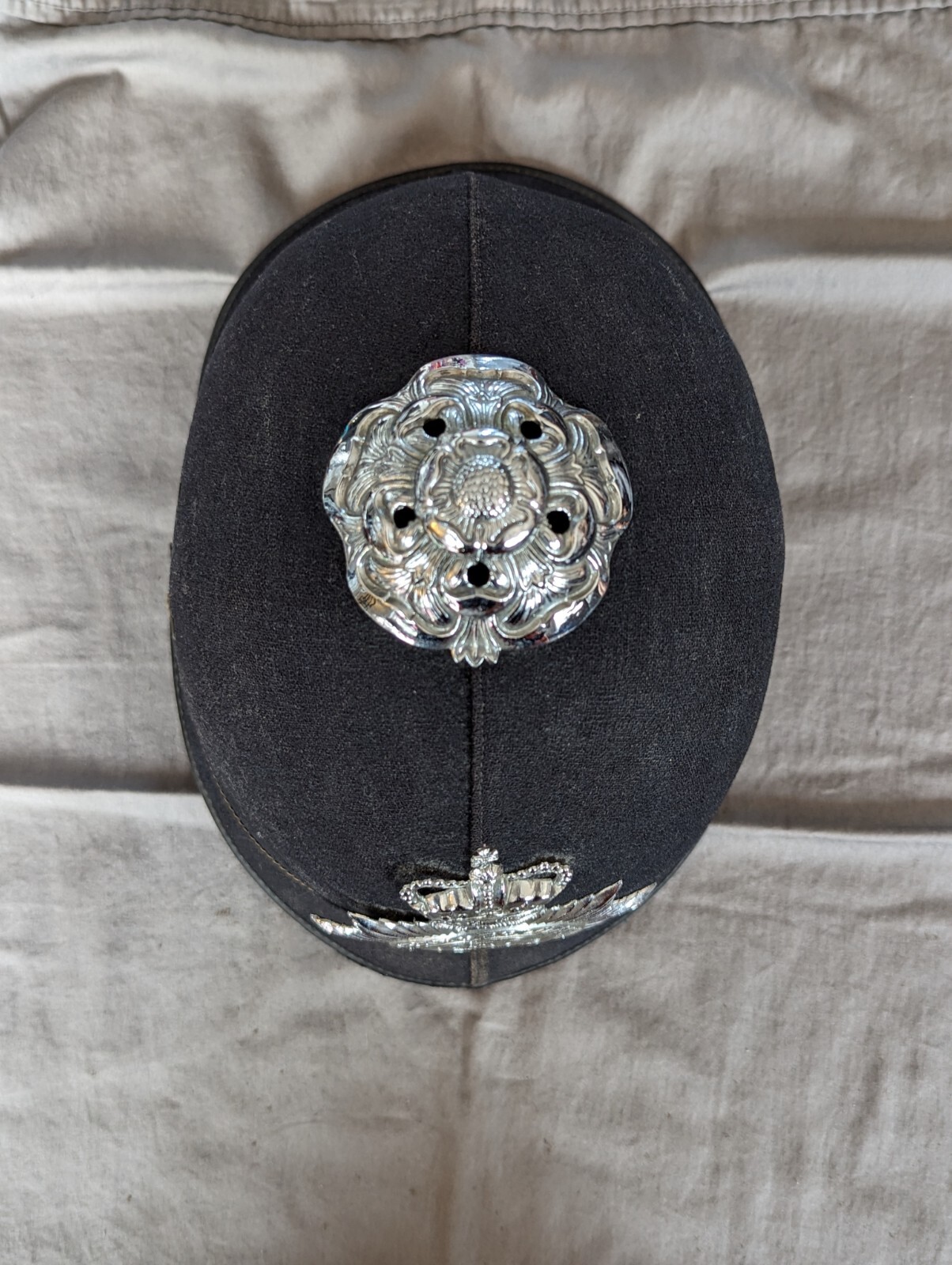 VINTAGE ORIGINAL UK BRITISH POLICE BOBBY HELMET (METROPOLITAN POLICE ...