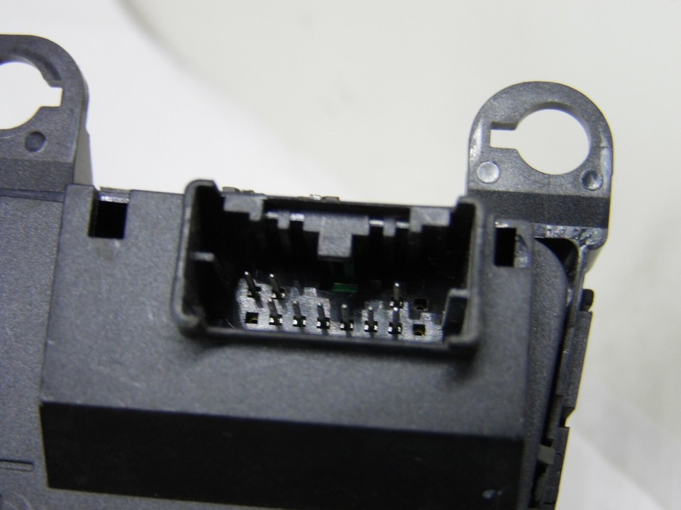 13553607 GM STEERING WHEEL CRUISE CONTROL SWITCH fits 19-25 SILVERADO ...