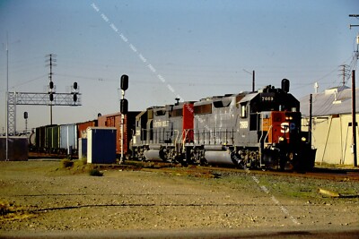 SP 7669 SOUTHERN PACIFIC GP40-2 : ORIGINAL SLIDE action in STOCKTON '99 ...
