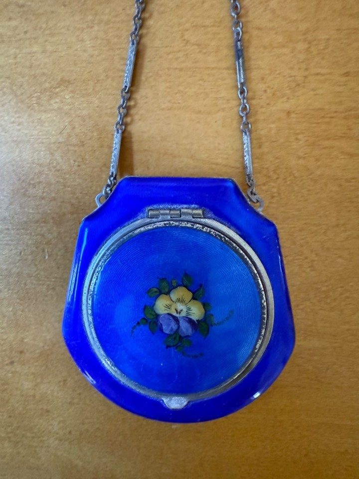 3 VINTAGE GUILLOCHE ENAMEL COMPACTs one w/chain | eBay
