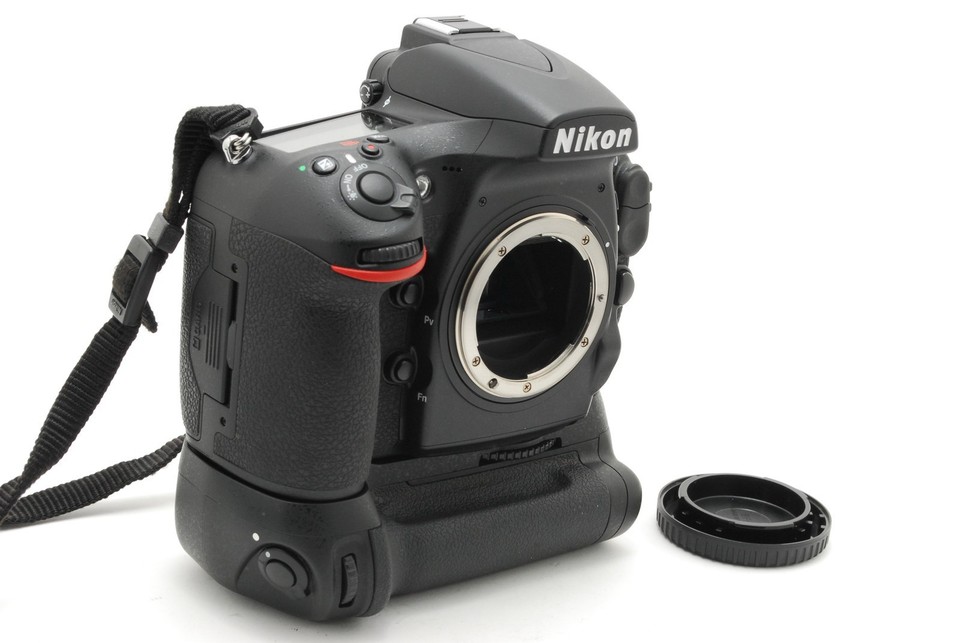 9,450 Shots!! [NEAR MINT W/Grip] Nikon D810 Body Only Digital SLR ...