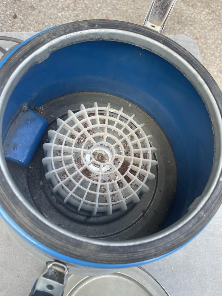 Vintage Blue Royal Vacuum Cleaner Model 271 Canister Works Great Rare ...