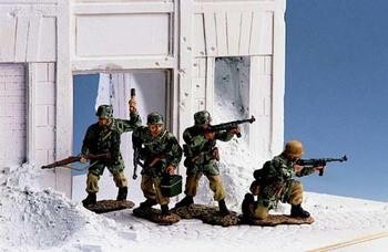 FJ03 - Fallschirmjager Fighting Support - Fallschirmjager - King and ...