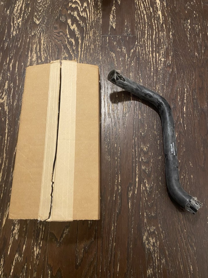 AM General M998 Hmmwv HUMVEE HUMMER H1 RADIATOR HOSE 123340046 ...