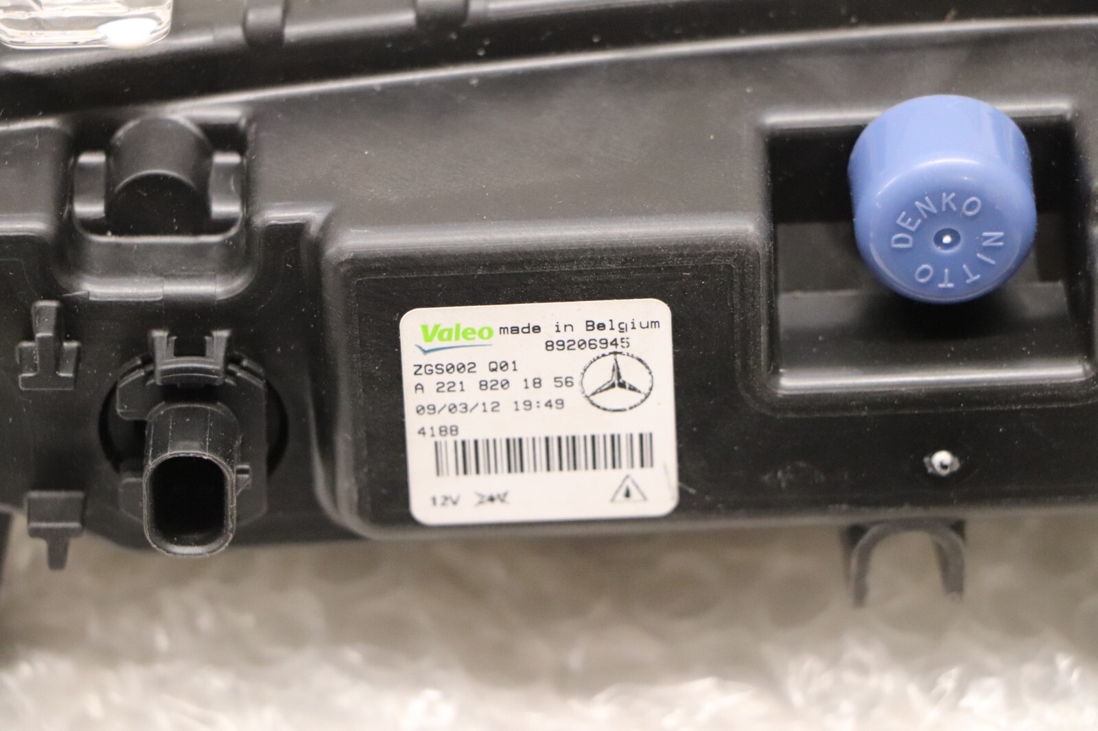 Mercedes Benz W221 S500 Tagfahrlicht Lampe rechts LED NEU A2218201856 ...