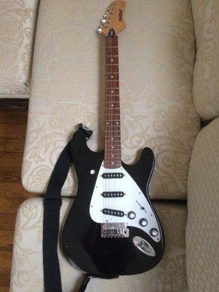 First Act Me301 Electric Guitar for sale online | eBay