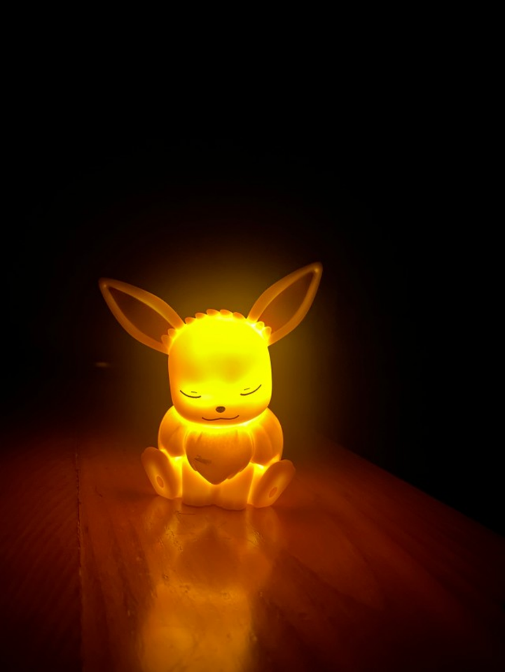 Pokemon LED Mini Mood Night Lamp - Eevee 9x9x10.2cm 80g | eBay