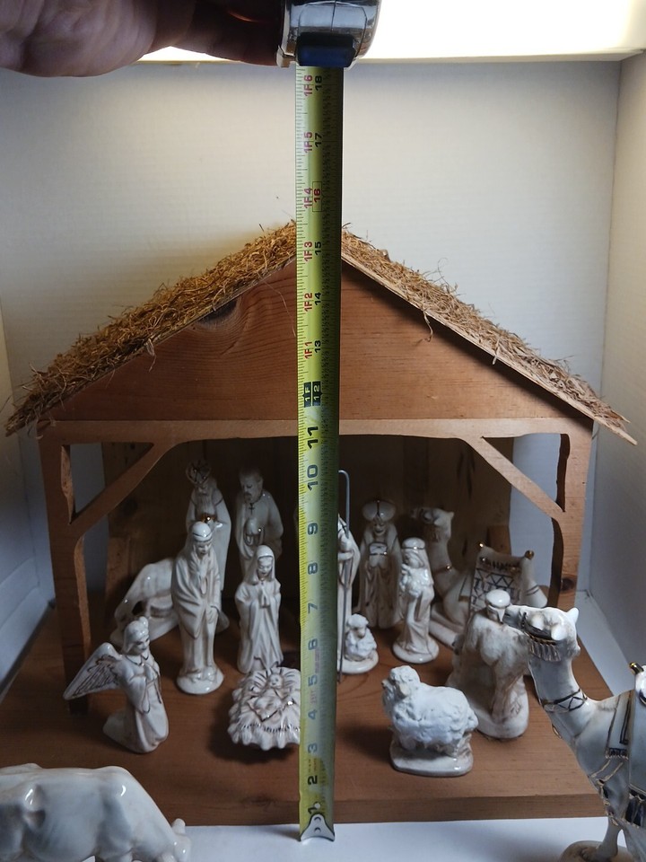 VTG Nativity Scene 1978 Stable & 16 Figures Christmas 19x11.5x16 | eBay
