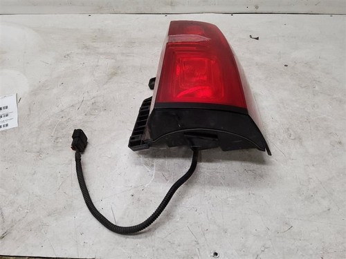 15 16 17 18 19 20, Chevrolet Suburban 15, Right Tail Light, PN ...
