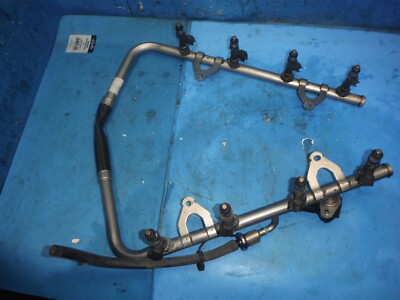 5.4 Ford engine fuel rail 5C3E-9F792-DD w/ injectors 7C3E-AB | eBay