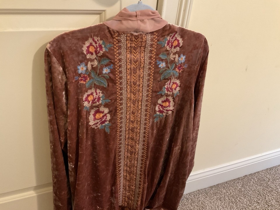 andree by unit Boho Open Jacket Crushed Velvet Floral Embroidered Pink ...