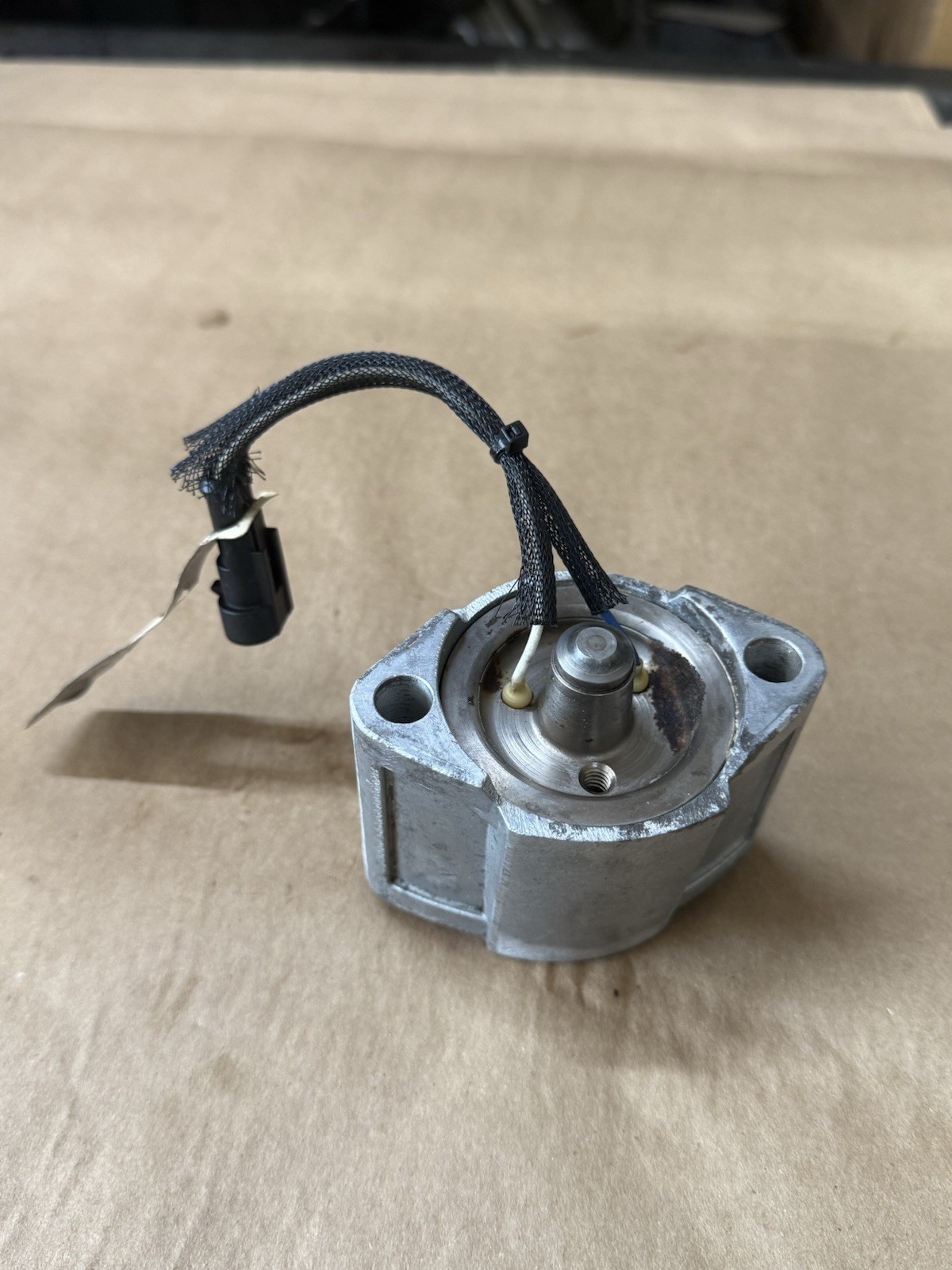 EVINRUDE E-TEC FUEL INJECTOR PN# 5008826 / 5008474 (B-82) | eBay