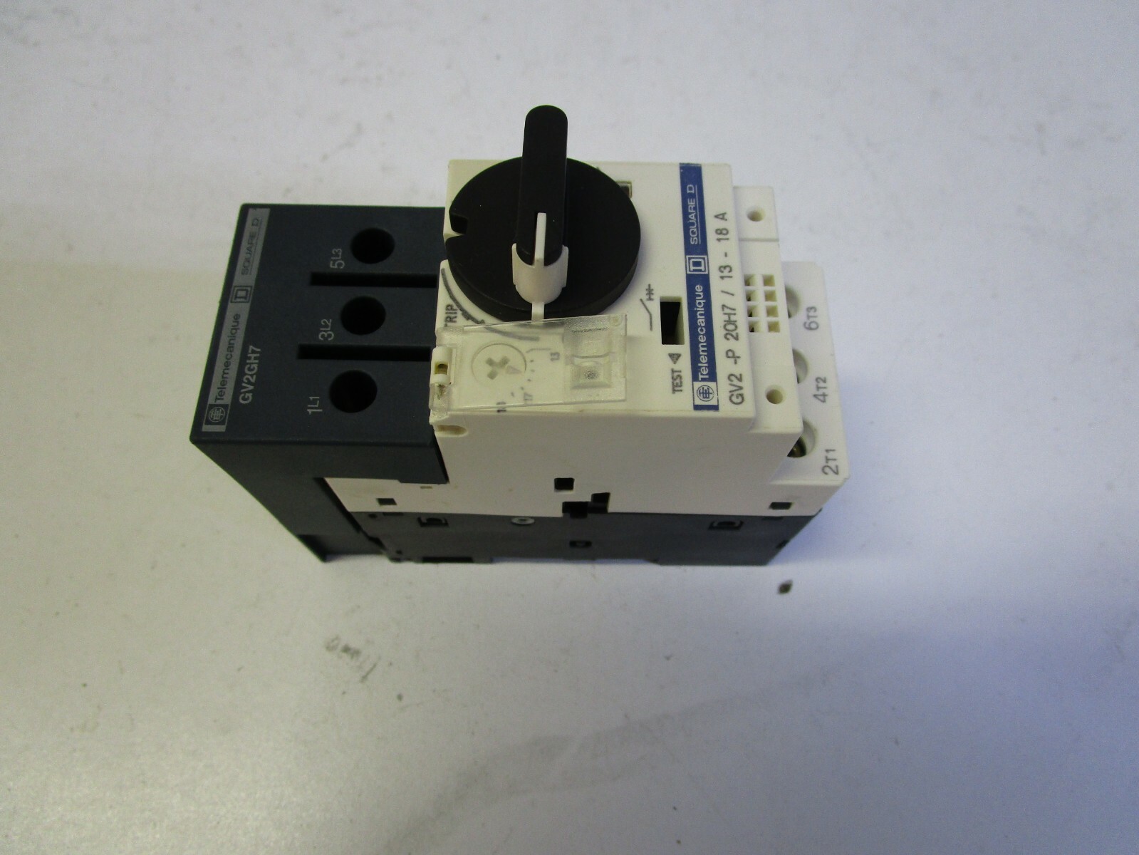 Telemecanique Gv2-p20h7 With Gv2gh7 & Gvan20 Motor Starter for sale ...