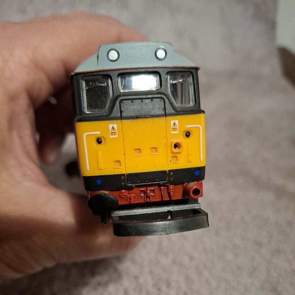 LIMA 'OO' GAUGE FRAGONSET RAILWAYS CLASS 31 31452 DIESEL LOCO [01 ...