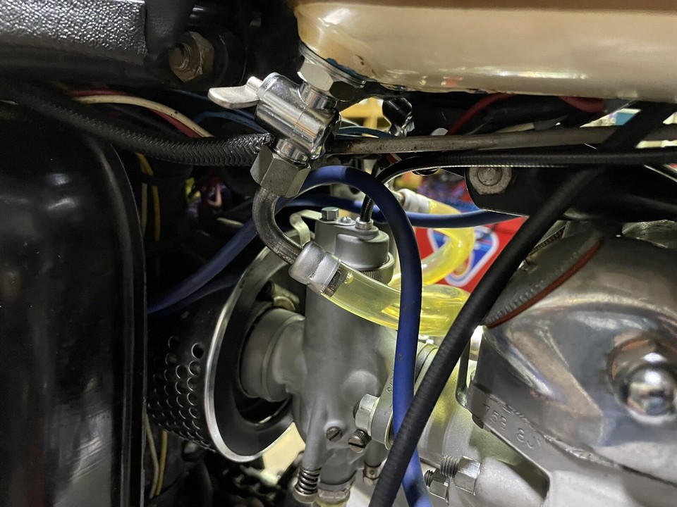 Triumph T100 500 TR6 650 Fuel Petrol Gas Line Single Carb 1963-67 82 ...