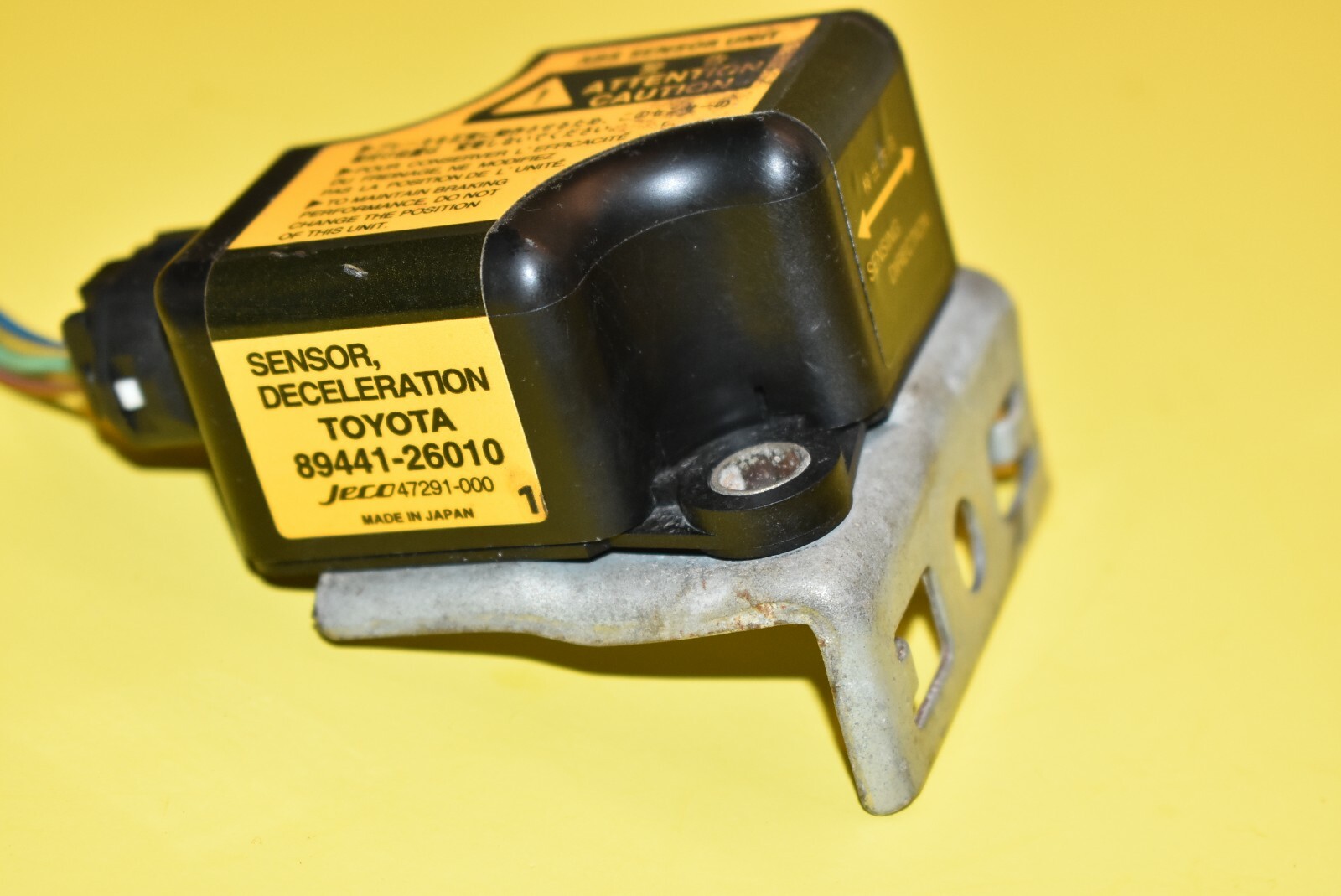 96 97 98 99 00 Toyota 4Runner ABS Deceleration Sensor Unit OEM | eBay