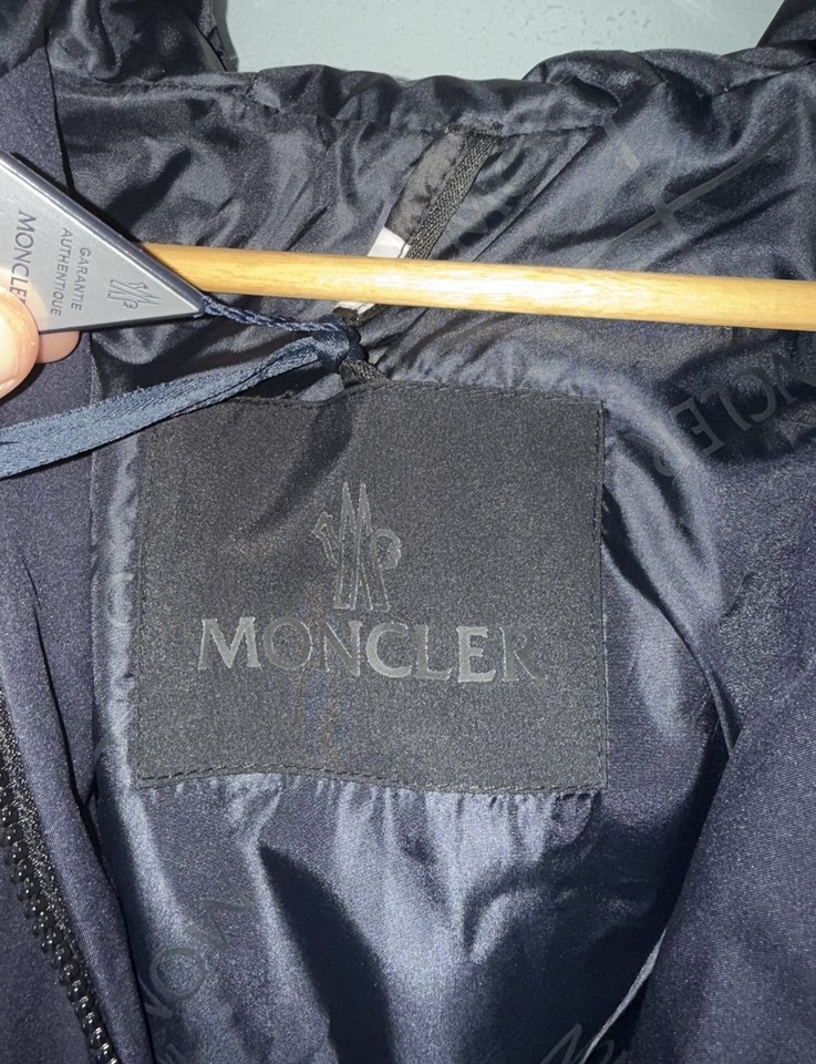 Moncler Men's Soft shell reflective logo Jacket Size 4 (XL) Navy ...