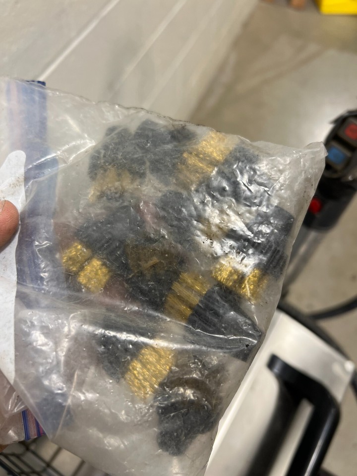 USED DR. GUM , GUM REMOVAL MULTI SURAFACE CLEANER DR-1200 - FREE ...