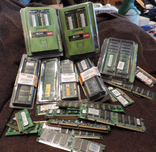 LARGE LOT OF COMPUTER MEMORY CARDS ALL KINDS LOOK RAM CARD | eBay