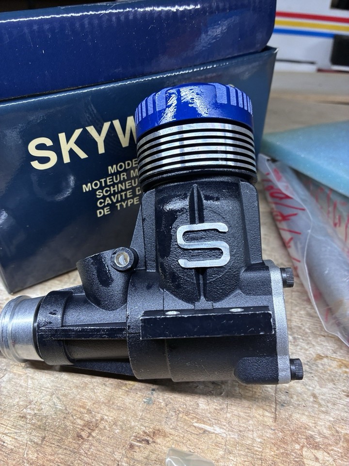 NIB Black And Blue Picco Skyward 61 W Pipe Header Engine For R/c Model ...