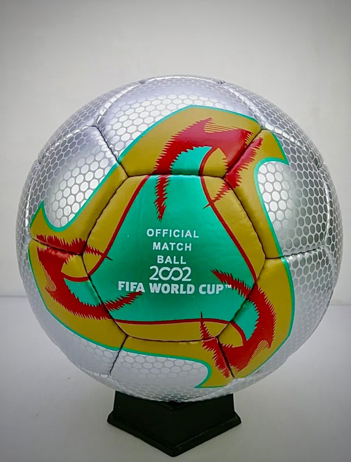 Adidas FEVERNOV MATCH BALL-official ball size 5 FIFA world cup 2002 ...