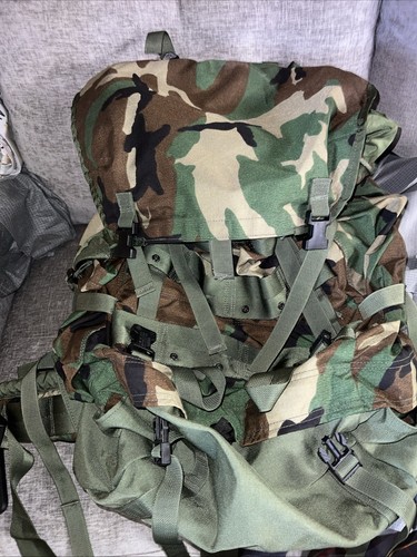 US MILITARY MOLLE II Large Rucksack Field Pack Complete Frame Pouches ...