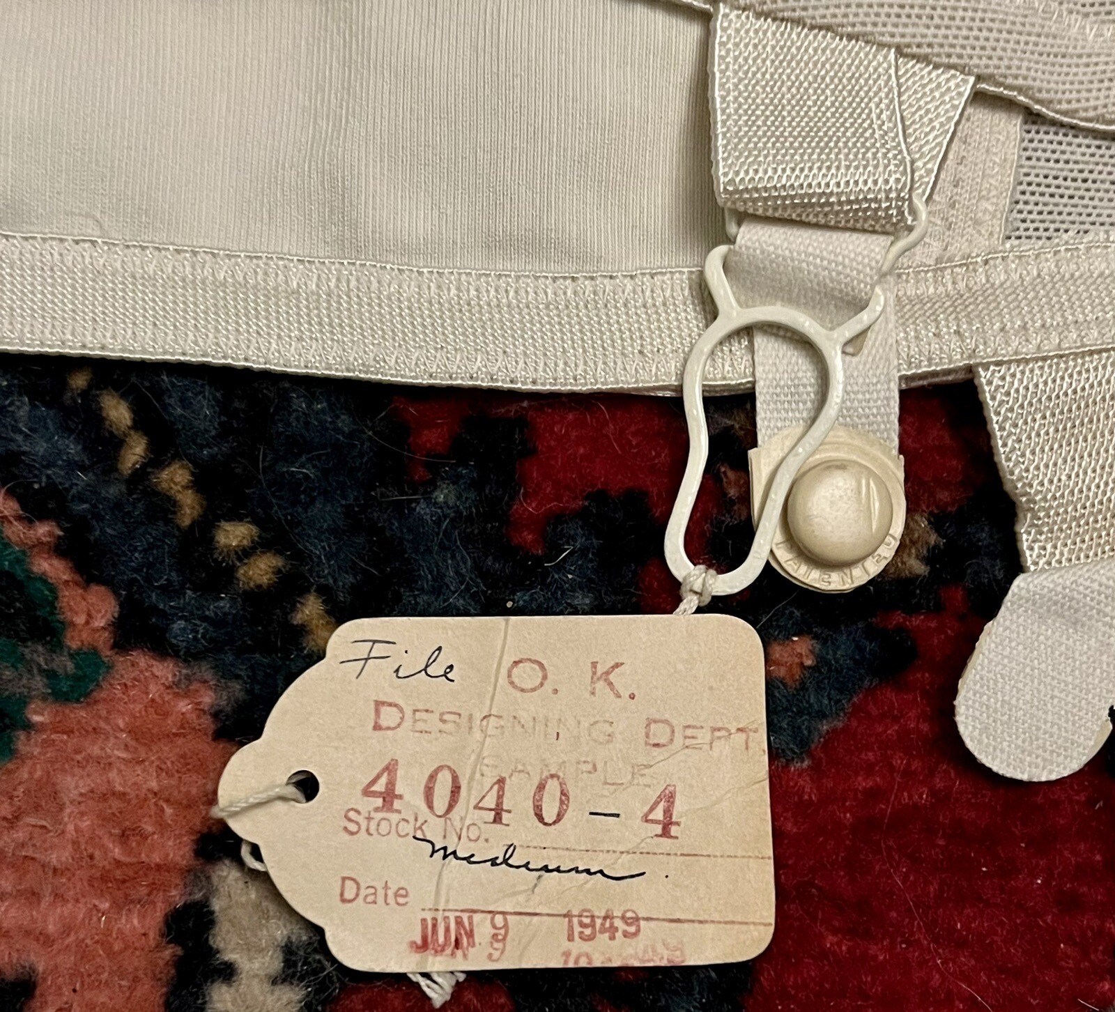 Vintage 1940’s White Embroidered Satin Panel Open Girdle 4 Garter NEW ...