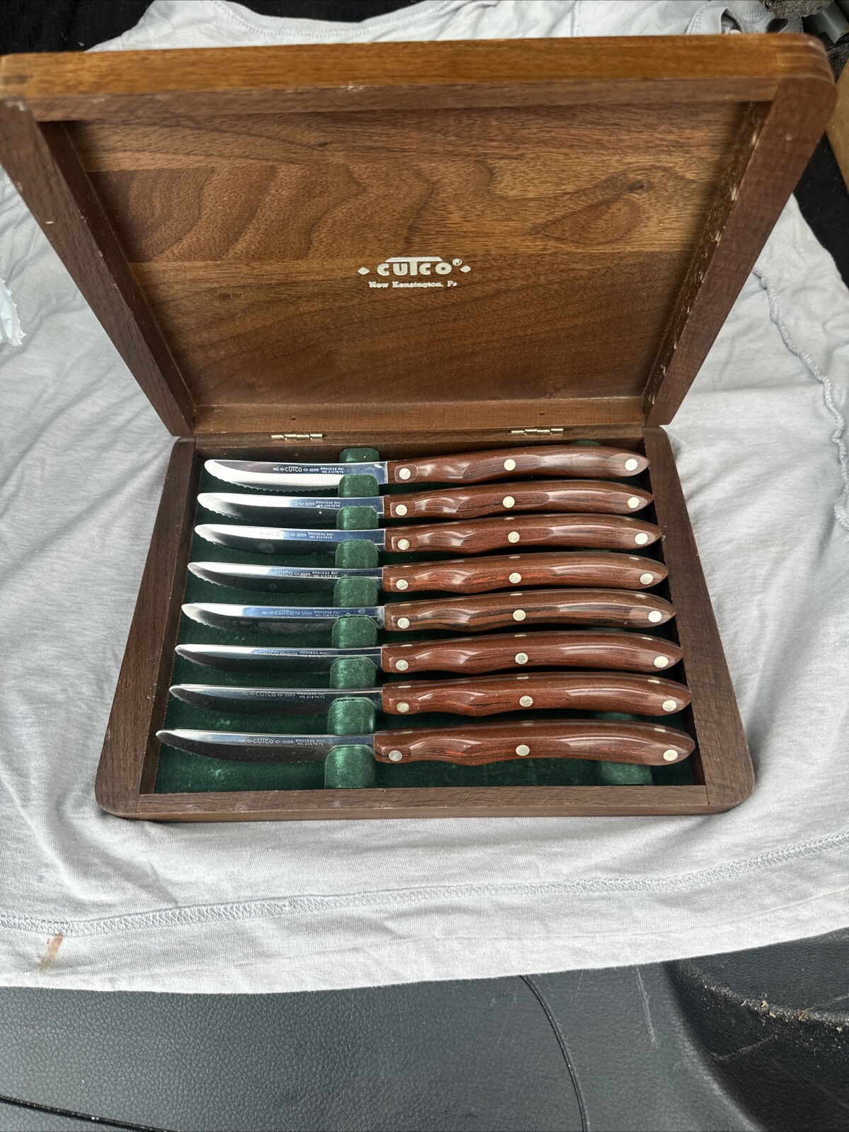 CUTCO 1059 STEAK KNIFE SET Of 8 - NEVER USED - BEAUTIFUL LINED BOX | eBay