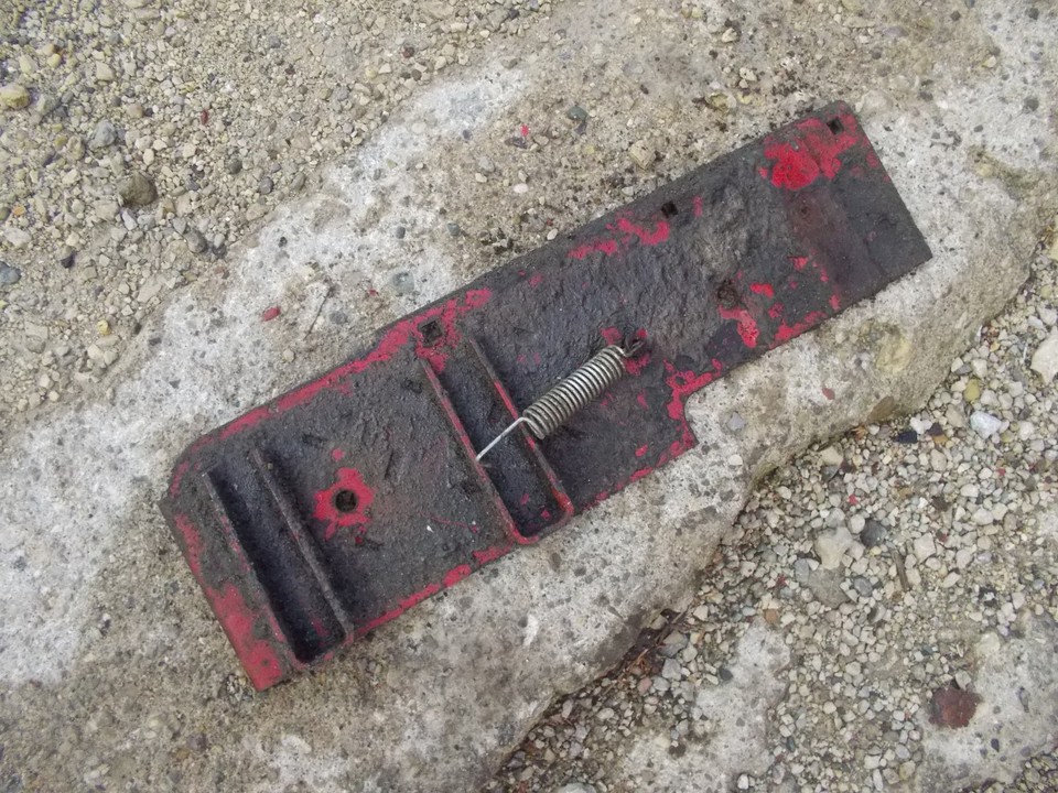 Farmall 504 tractor Originl Factory IH left step panel w/ mount bracket ...