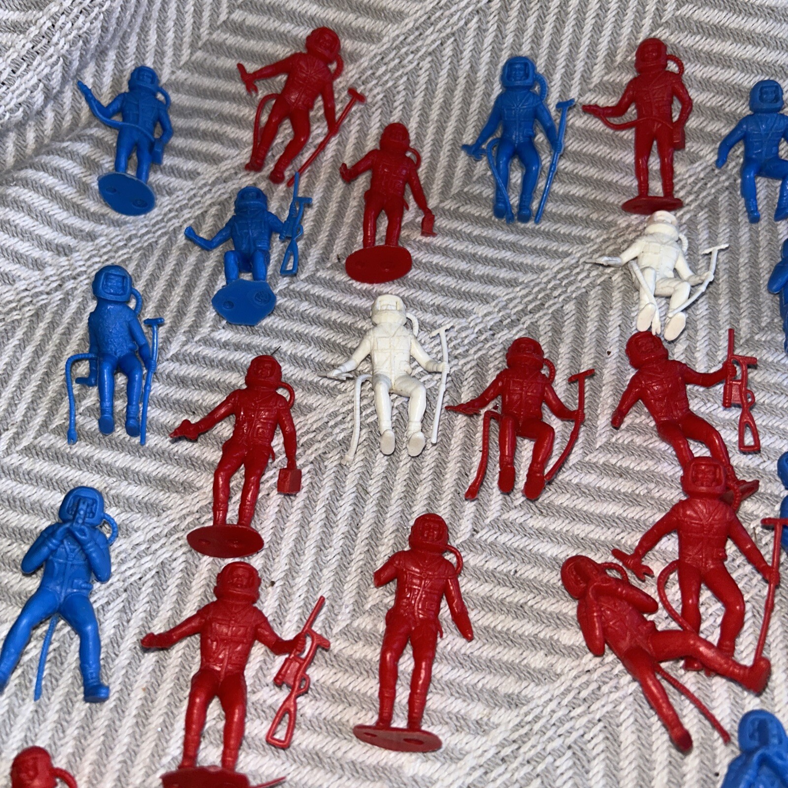 Vintage 1960's Marx Fireball XL5 Spacemen figures Lot of 45+ C3 | eBay