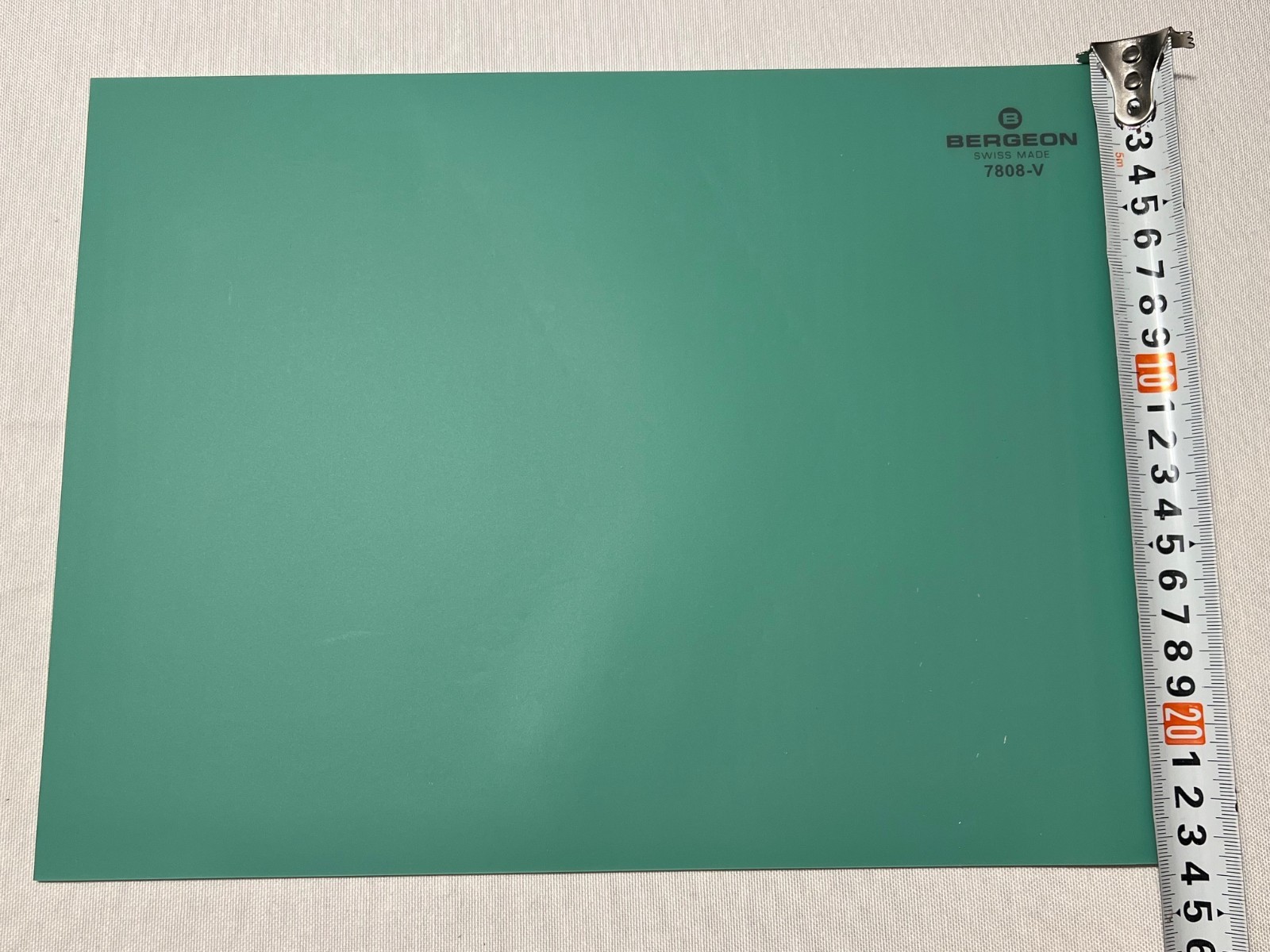 Bergeon 7808-V Slightly Soft Anti-Skid Bench Mat in Green, Swiss Made ...