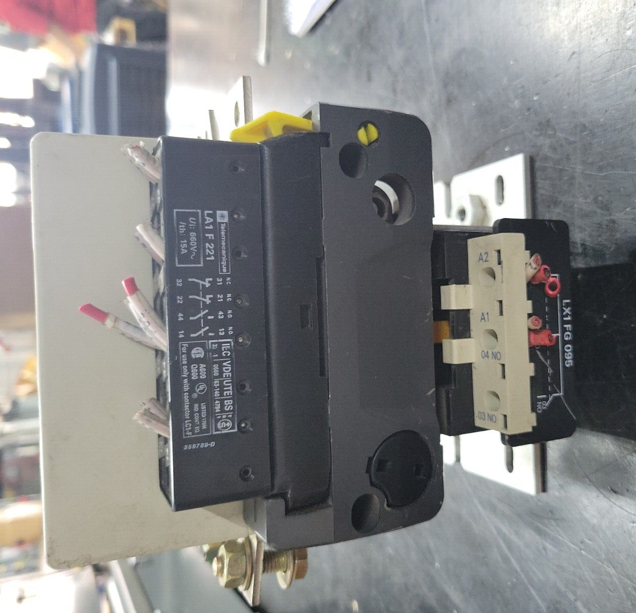 1- Telemecanique LC1FG43 Contactor 3 Pole 185 Amp 600 V 150 HP 3PH ...