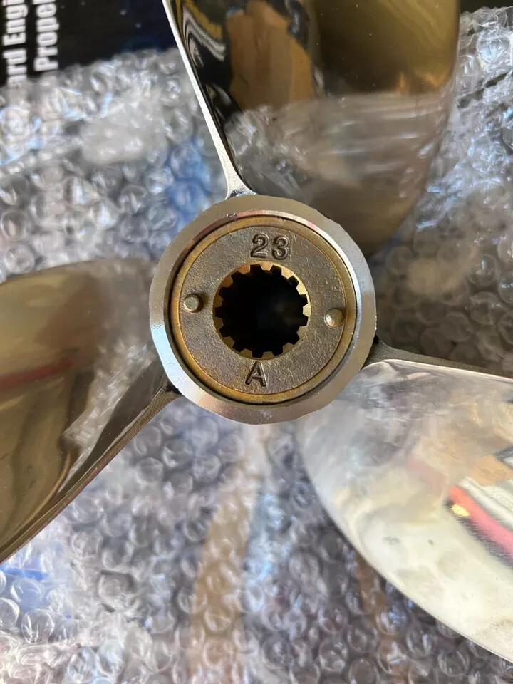 10.38 X18P Chopper | 48-43592A71 prop for Mercury 30-70hp Outboard 13 ...