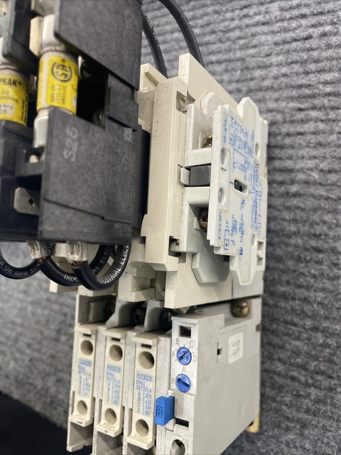 Cutler-Hammer AN16DNO Ser B1 120VAC NEMA Size 1 Motor Control Starter ...